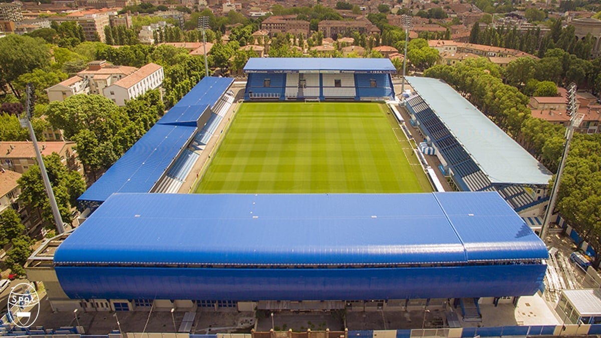 Sequestrate curva e copertura gradinata dello stadio di Ferrara – Noi ...