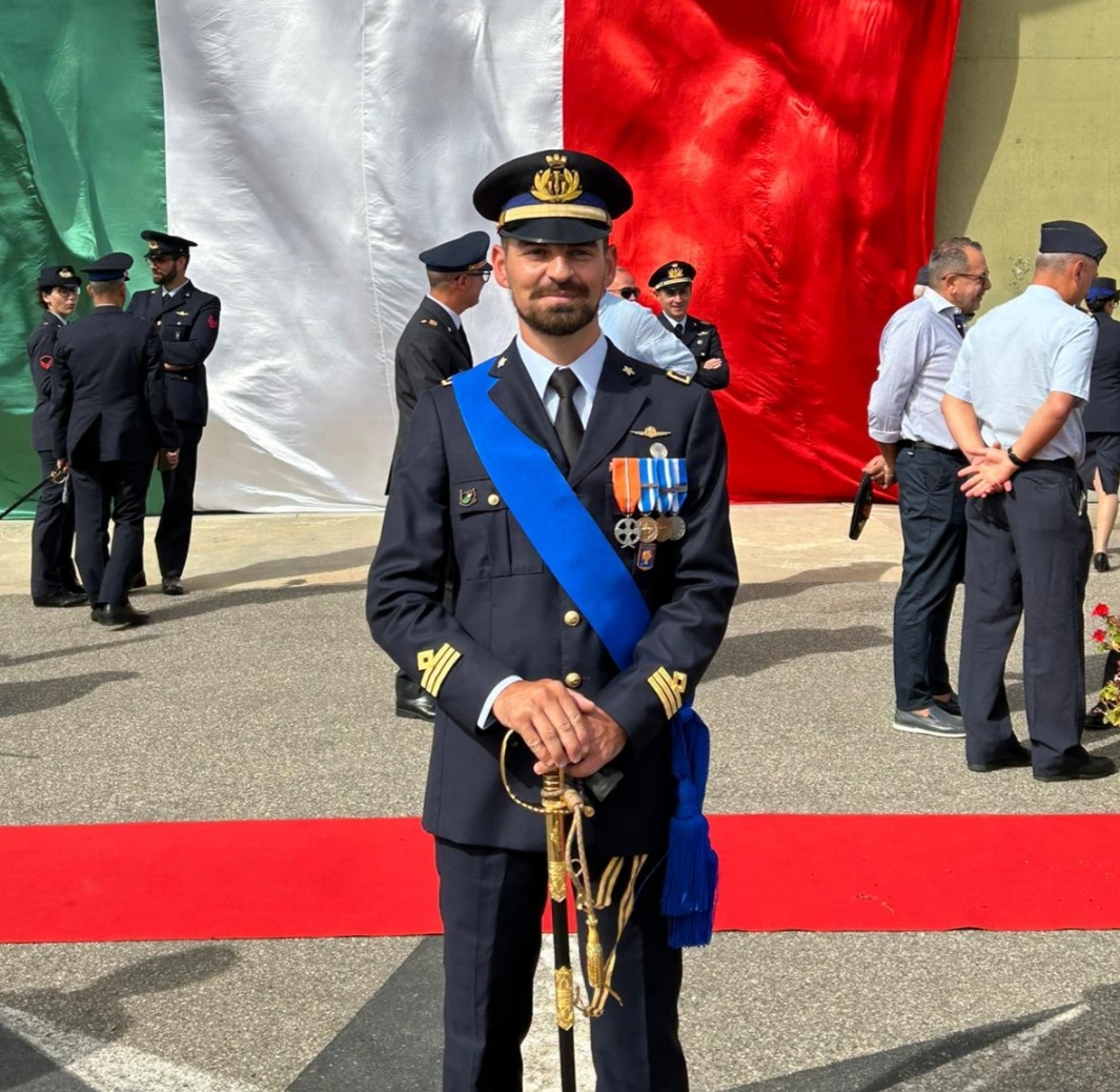 Un comandante di Martina Franca per la base aeronautica di Crotone ...