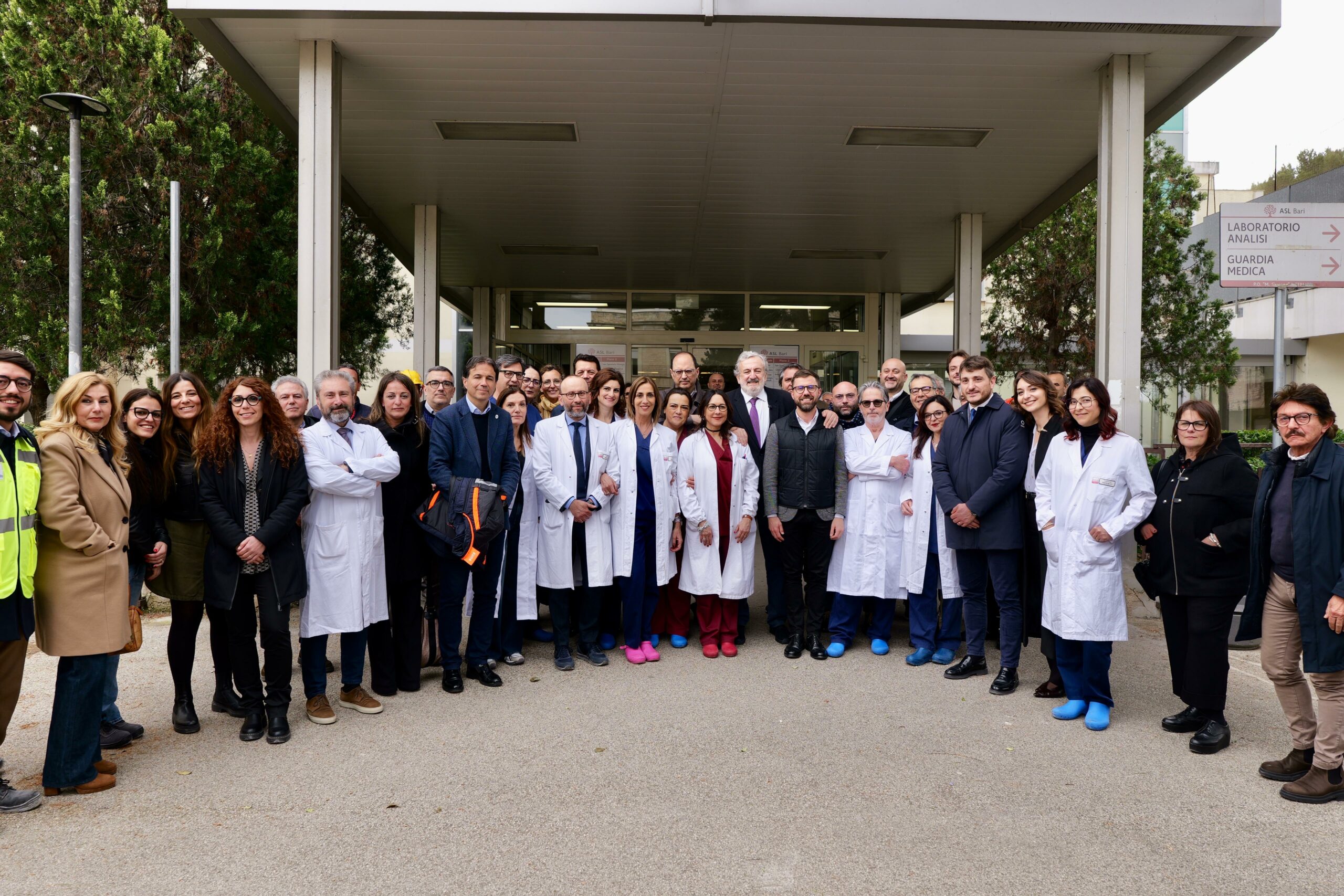 Terlizzi: presidio post acuzie del "Sarcone", sopralluogo di Emiliano ...